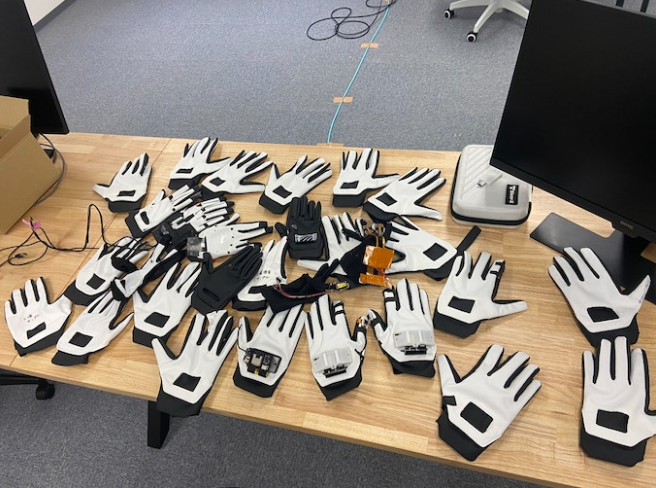 These Haptic Gloves Promise to Replace Controllers – Virtual Reality ...