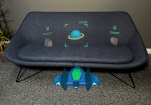 Holograpgic Display Maker VividQ Partners With Waveguide Maker Dispelix ...